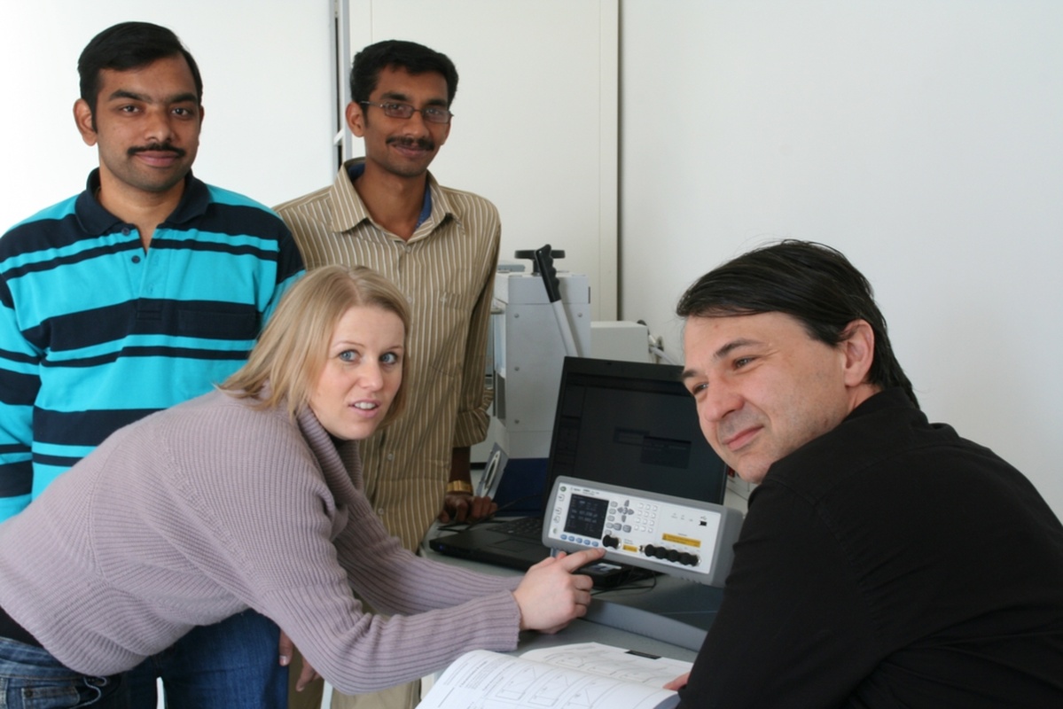 Laboratorij za raziskave materialov • UNG